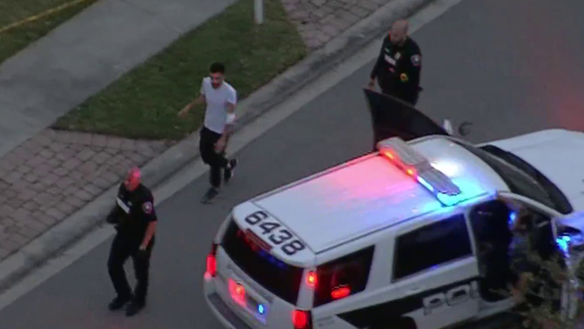 Man stabbed mother, service worker with machete at Pembroke Pines home ...