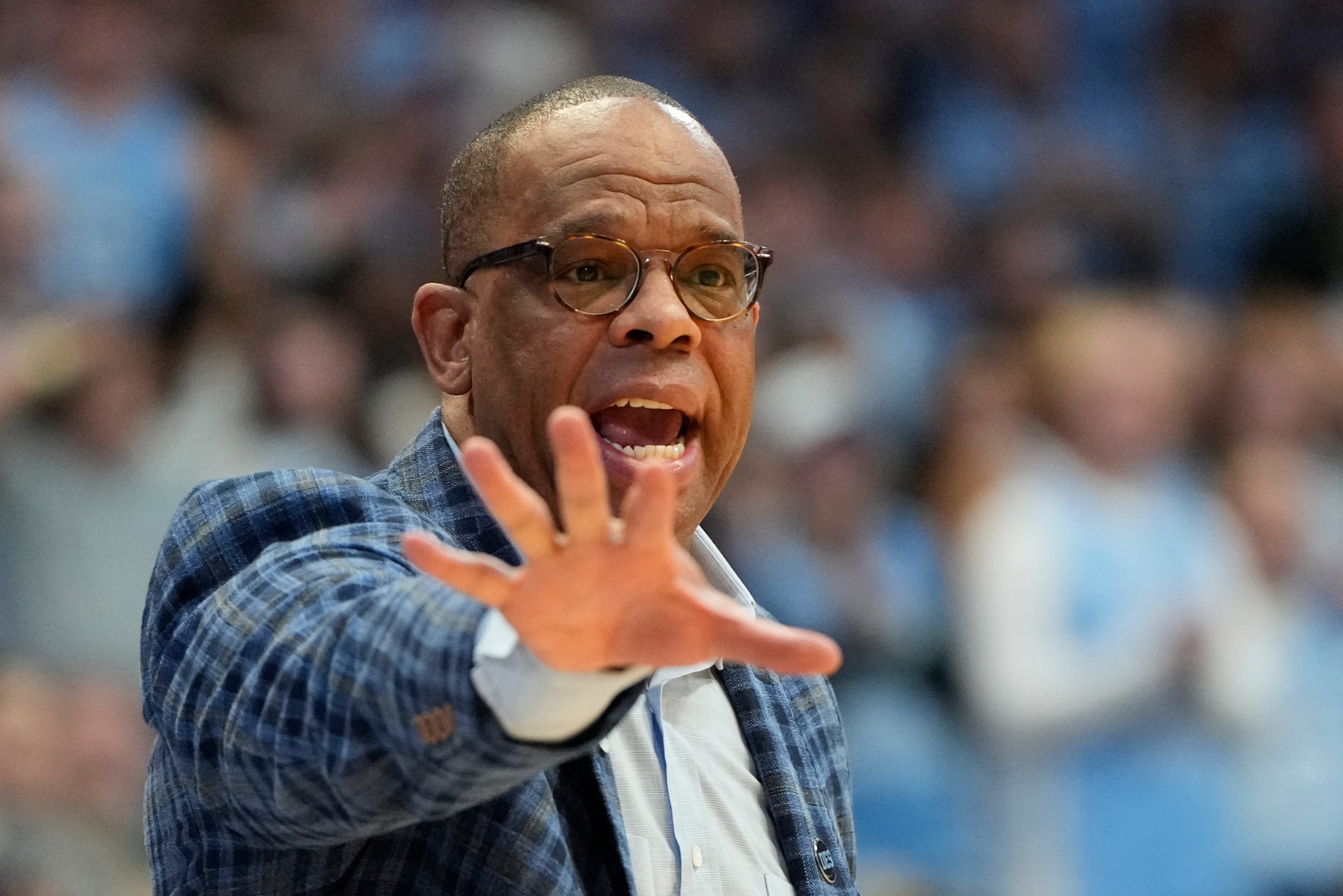 UNC basketball coach Hubert Davis gets contract extension to remain ...