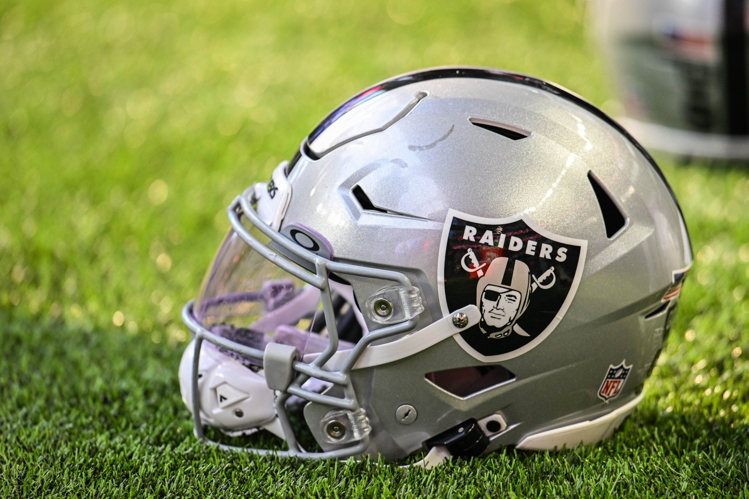 NFL rumors indentify QB the Las Vegas Raiders want to trade up for in ...