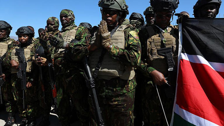 5 Advanced Base Designs in Minecraft