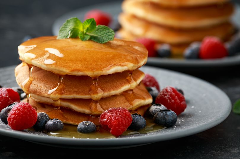 Jamie Oliver's easy 'one cup' pancake recipe which doesn't need scales