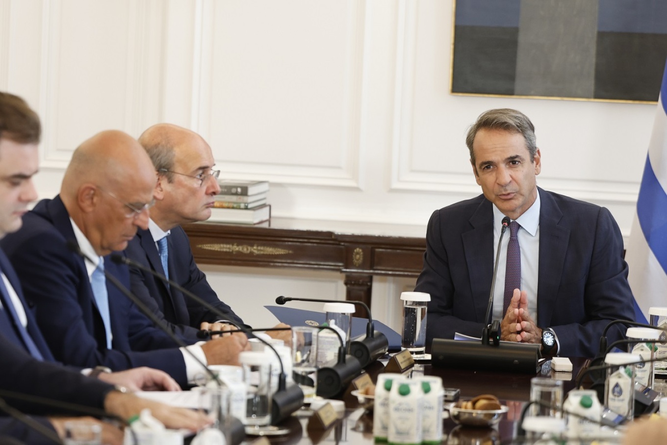 Στέγη, κοινωνική συνοχή και υγεία στο σημερινό Υπουργικό Συμβούλιο, η ...