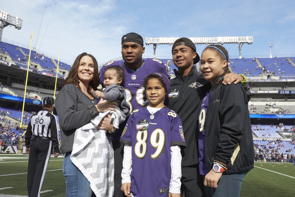Steve Smith Sr.’s son responds to ‘hateful messages’ after dad accused ...
