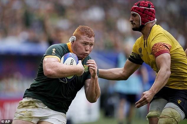 South Africa's two-time World Cup winning prop Steven Kitshoff forced ...