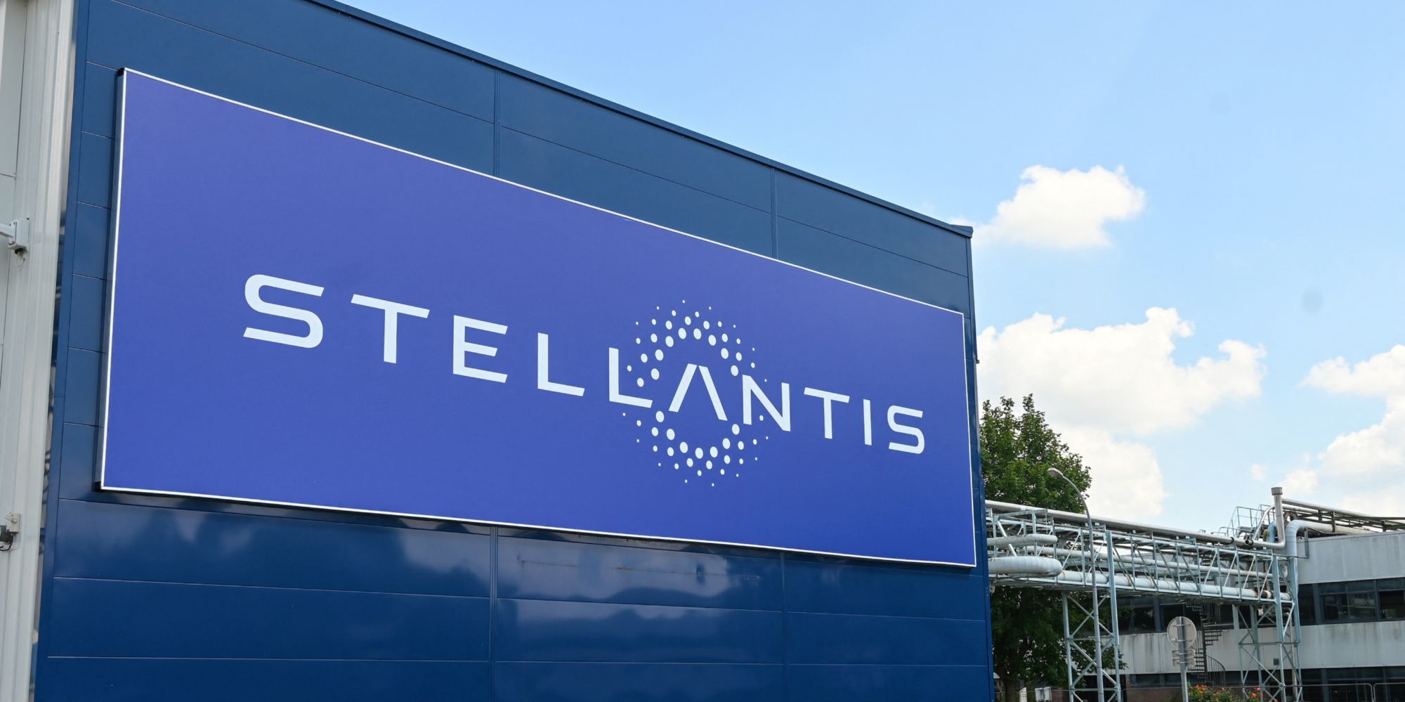 En difficulté sur le marché américain, Stellantis annonce une perte ...