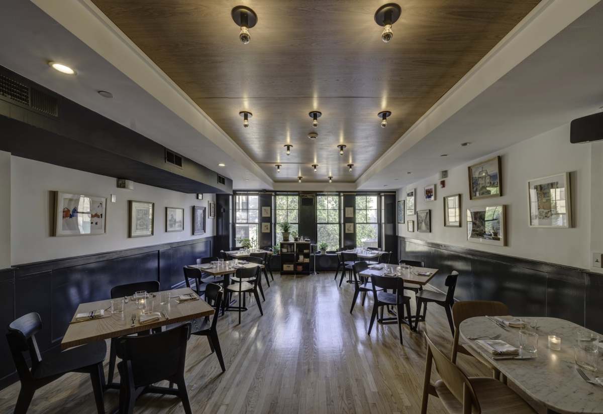 Town House Kitchen + Drinks