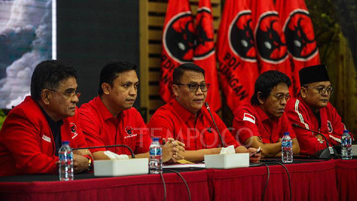 Megawati Minta Kepala Daerah Kader PDIP untuk Turun ke Bawah Megawati Minta Kepala Daerah Kader PDIP untuk Turun ke Bawah