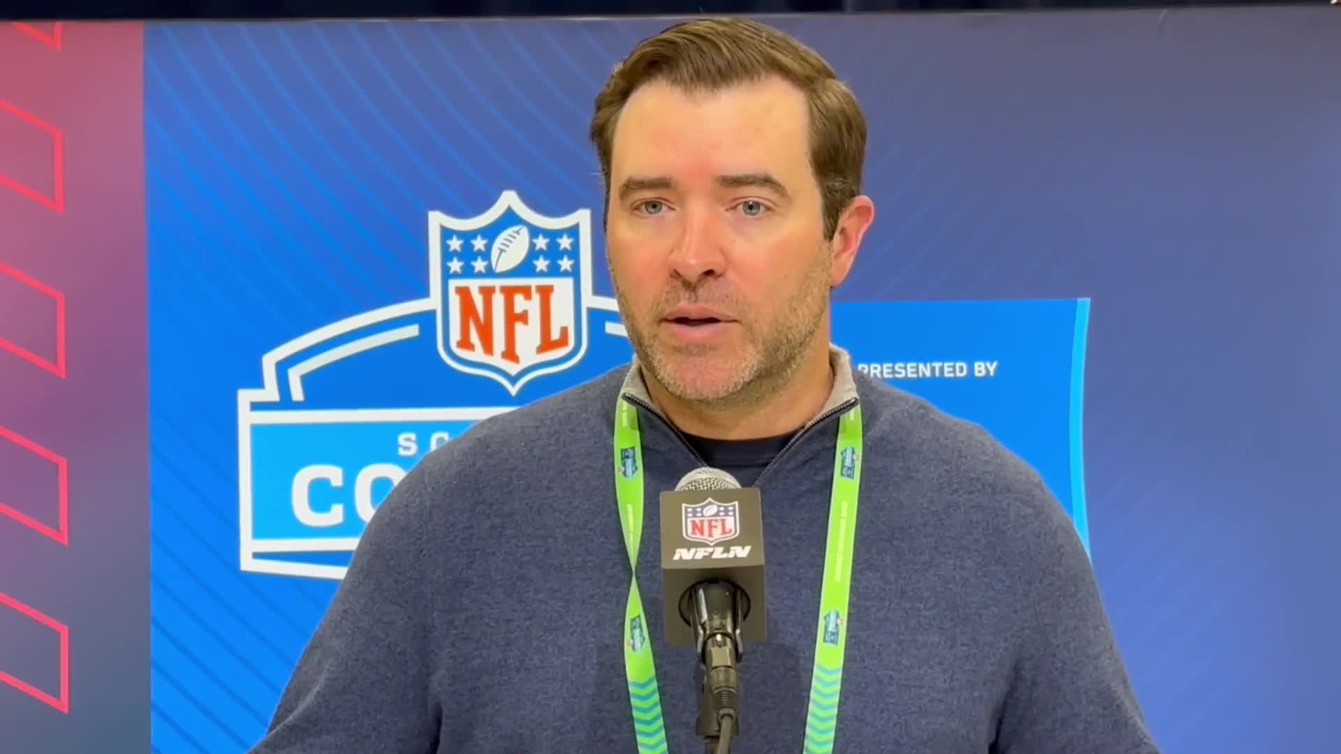 Titans HC Brian Callahan discusses his evaluation of QBs, talks Travis ...