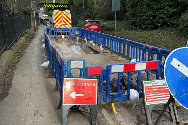 Emergency works on burst pipe to shut key south Essex road today