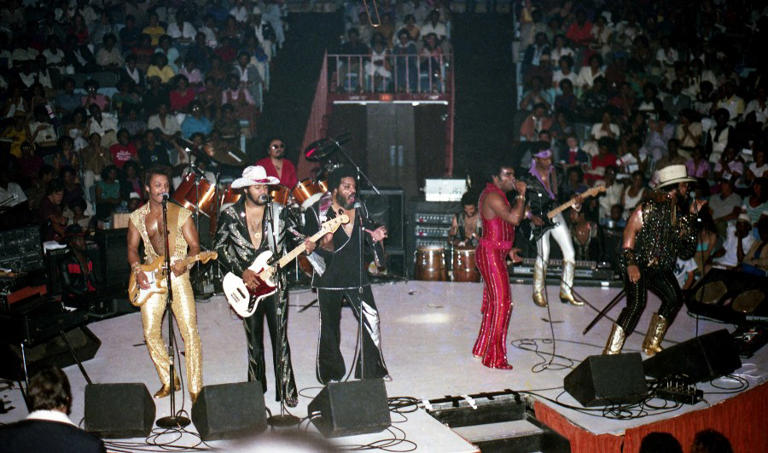 Chris Jasper Of The Isley Brothers Dies At 73