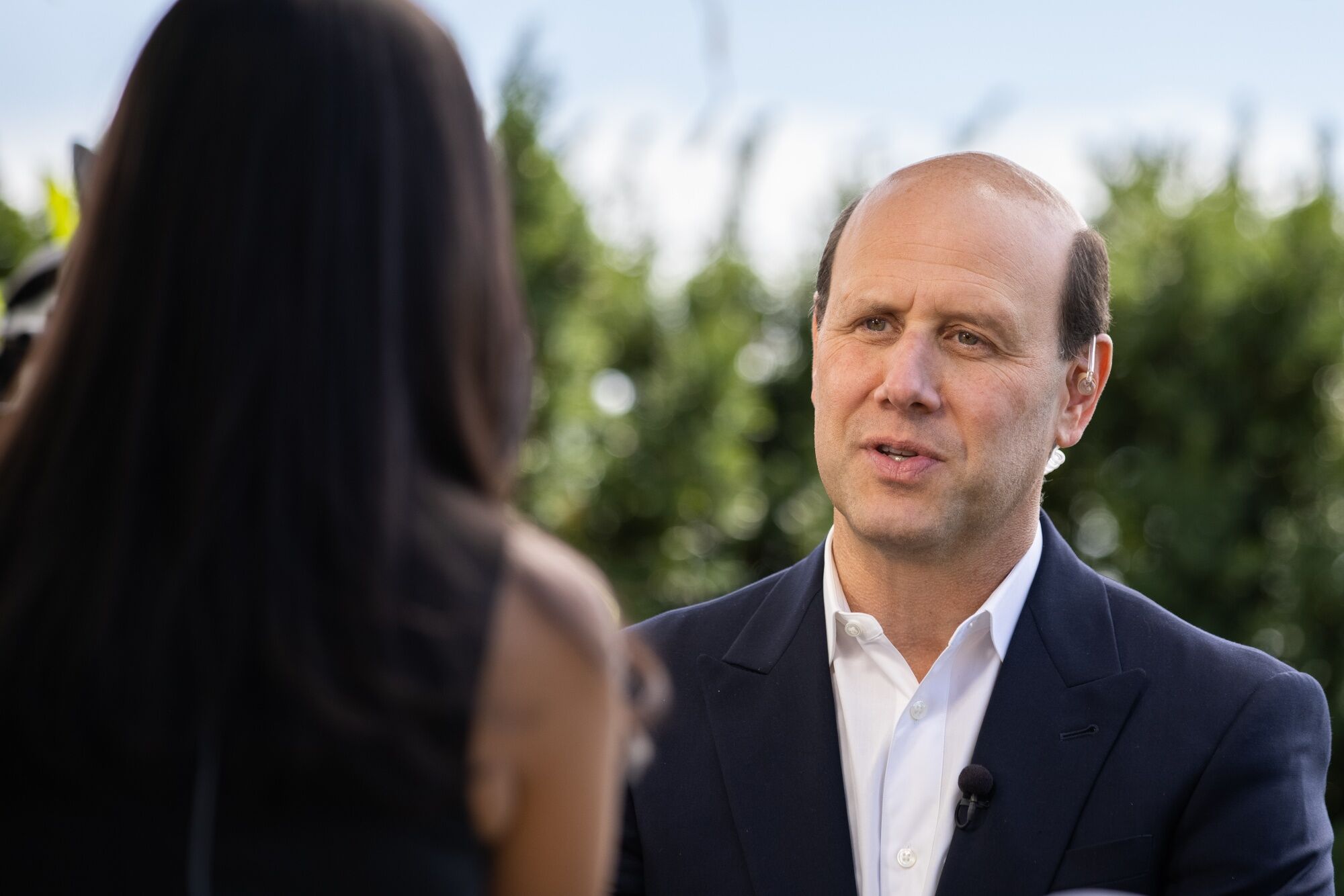 Blue Owl Explores Stake Sale for Fund Backing Clearlake, Golub