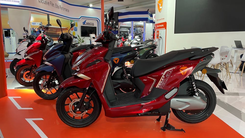 Beda 4 Varian Vario Listrik Yadea Velax, Harga Setara Honda BeAT