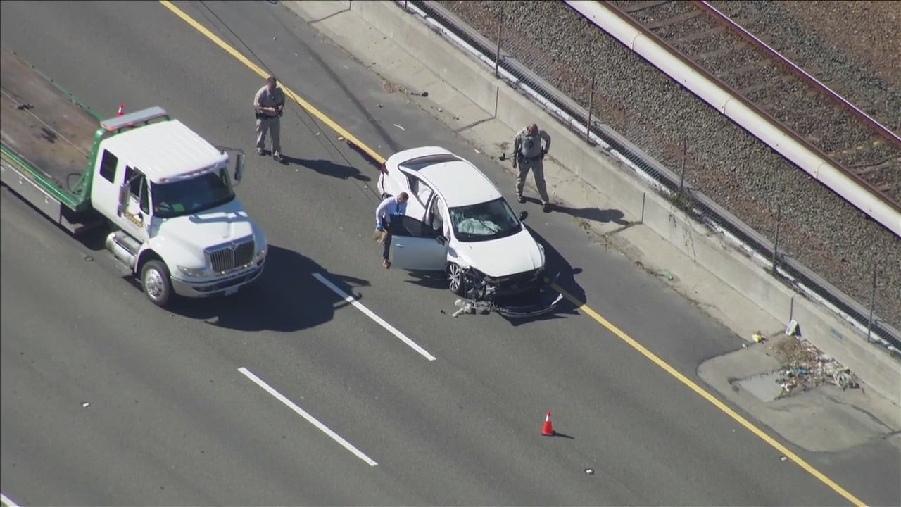 Highway 24 reopens after freeway shooting in Oakland