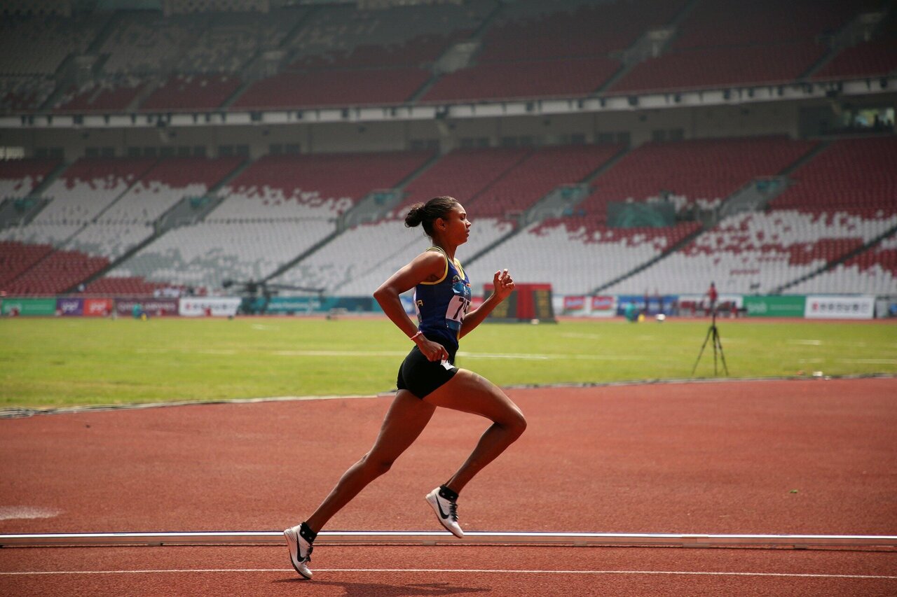 First female runner could soon break the 4-minute-mile barrier