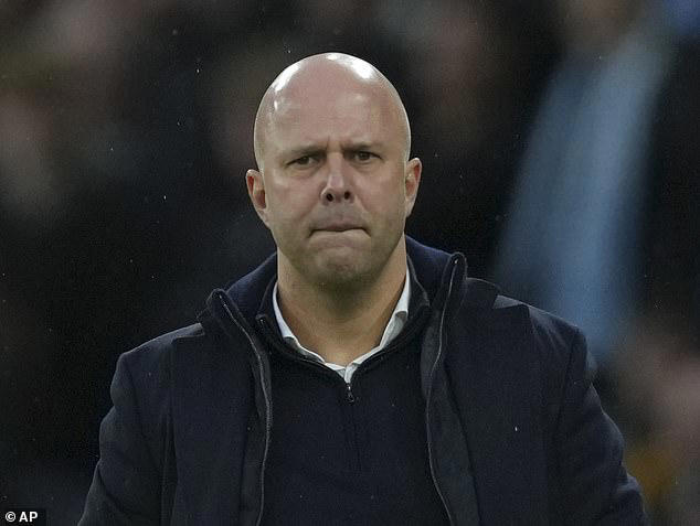 Liverpool boss Arne Slot explains why he went public with his criticism ... Liverpool boss Arne Slot explains why he went public with his criticism ...