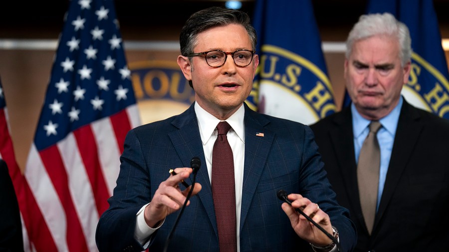 House GOP, after pulling budget resolution, brings it back for a vote