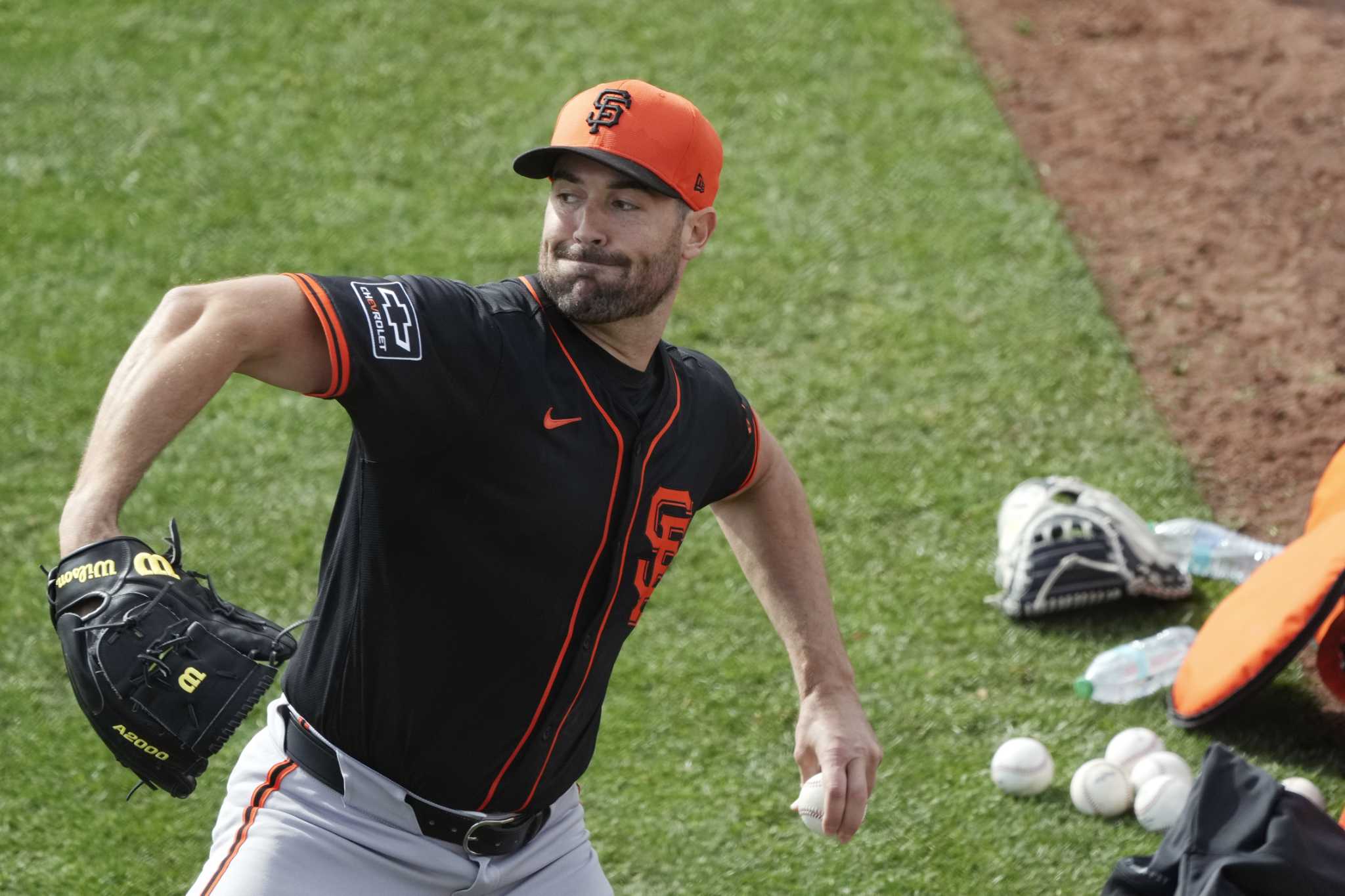 Giants’ Robbie Ray tests out new pitch with help from Cy Young winner ...