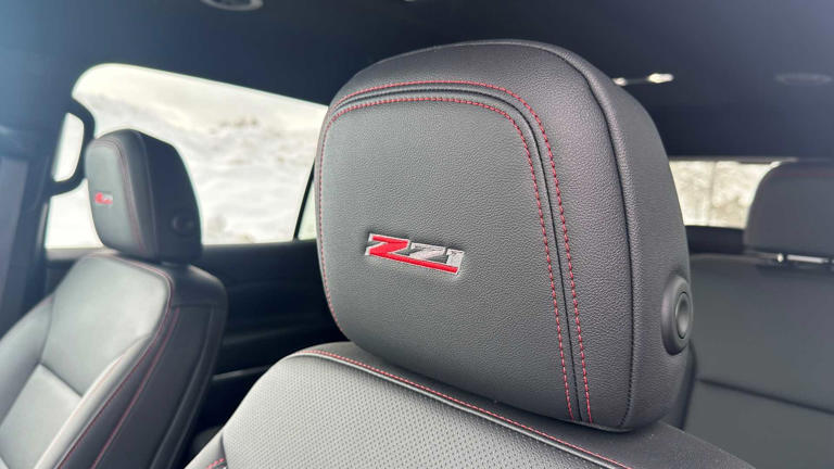 Back-to-Back Drive Comparison: 2025 Chevrolet Traverse vs. GMC Acadia