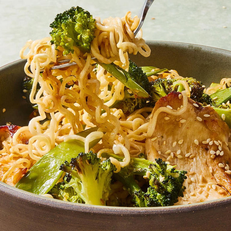 This Sheet-Pan Crispy Ramen Is Our Favorite Budget Dinner Hack