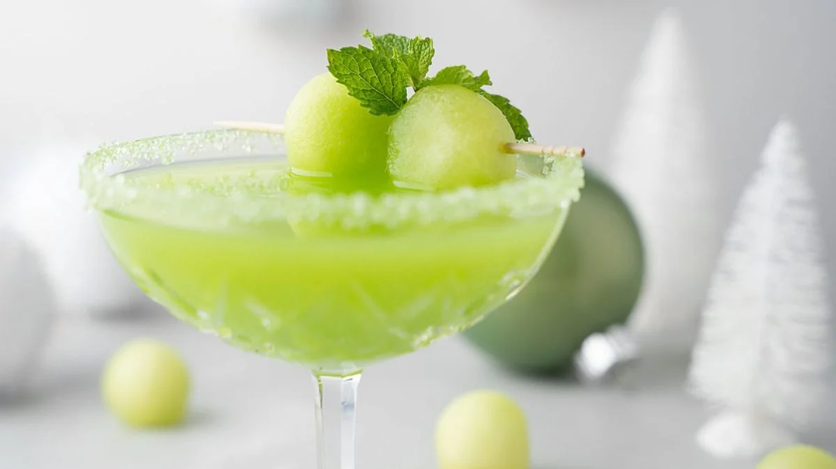18 Fun Cocktail Recipes For Springtime
