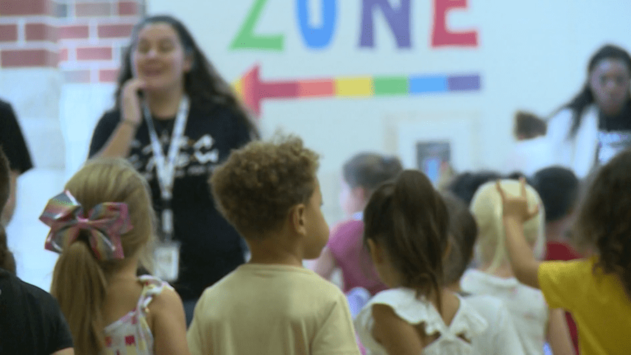 Hays CISD passes resolution, reaffirming how to handle possible ICE ...