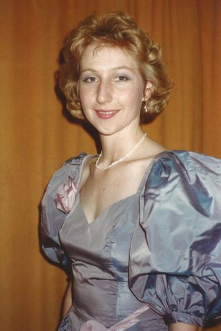 Musician Starts Singing in His Parents' Kitchen, Then His Mom Joins In ...