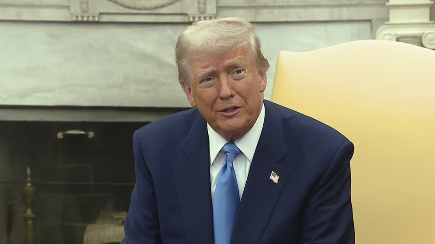 Federal workers receiving mixed messages after latest DOGE email