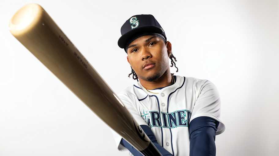 Seattle Mariners Dan Wilson Compliments Prospects For Solid Early Spring