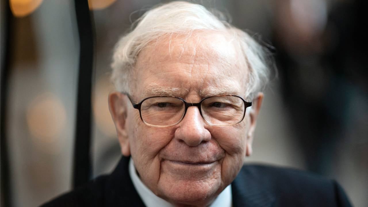Warren Buffett’s investment advice: Top 10 tips for investing success