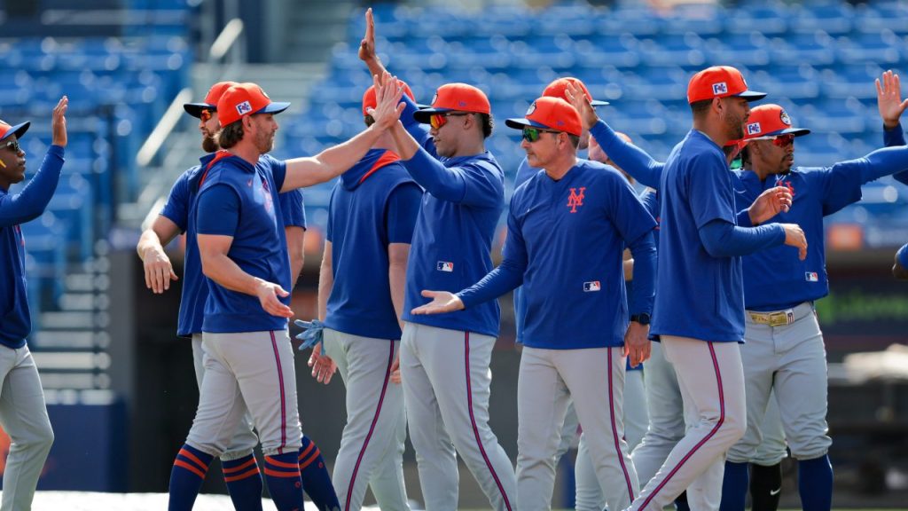 Mets' Baty Will Have to Pay Taxes on New Car From Soto