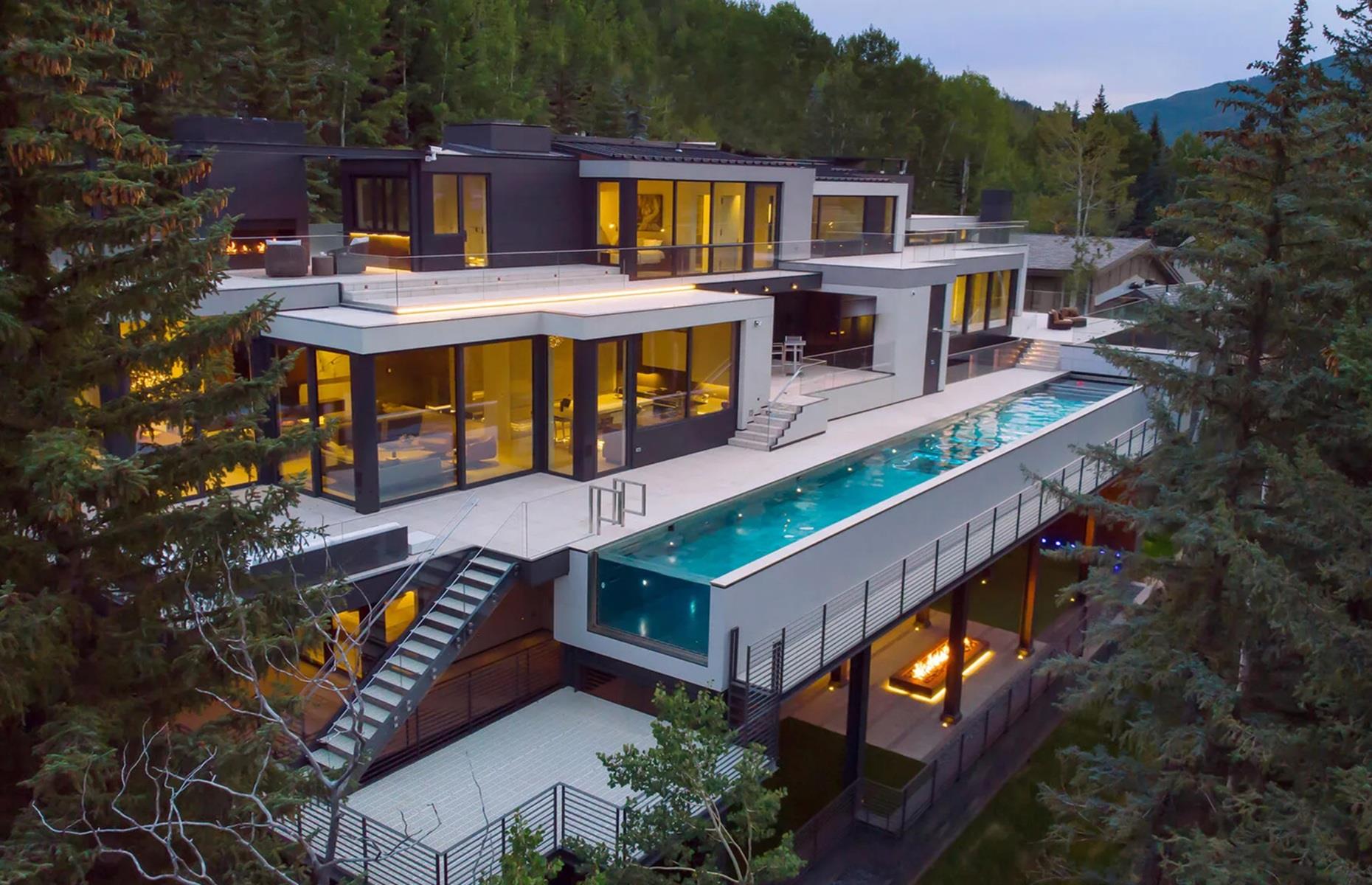 See inside 6 stunning modern homes in America