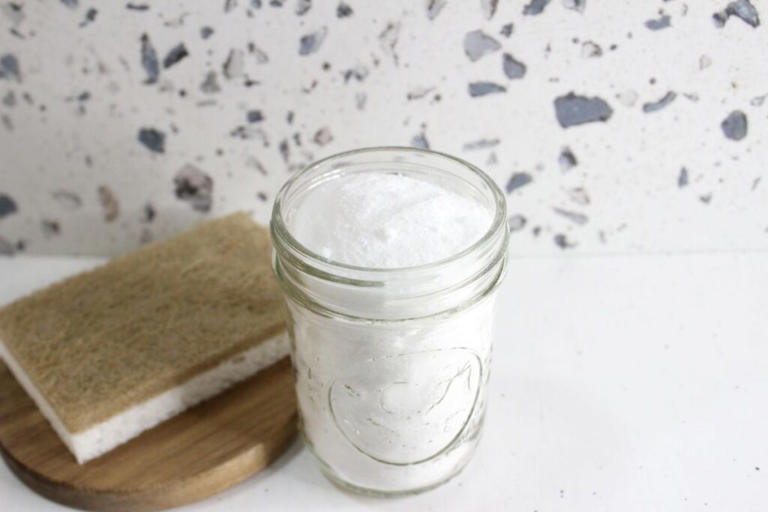 DIY Homemade Toilet Cleaner