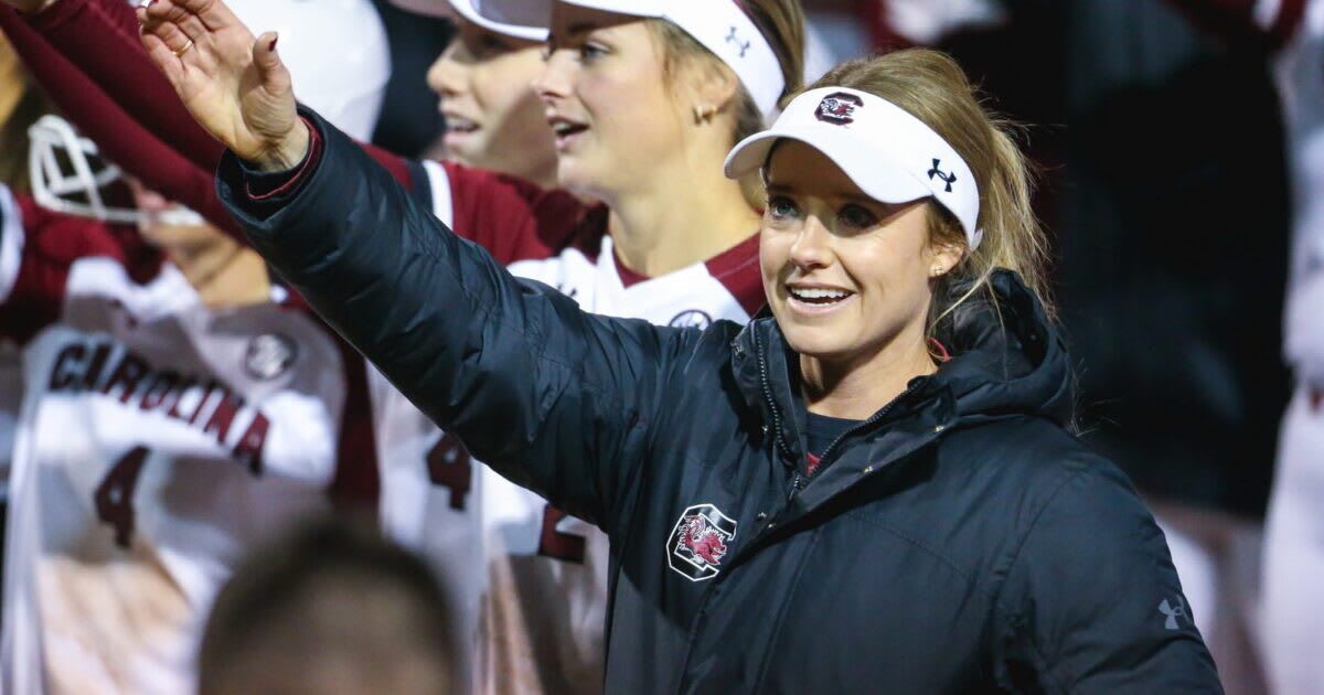 South Carolina softball remains undefeated after run-rule victory
