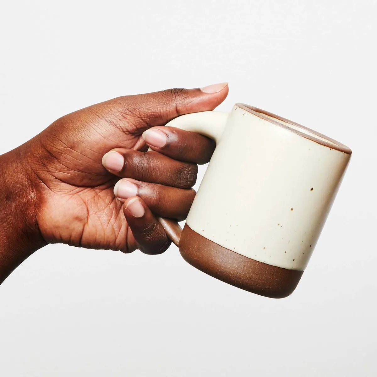 5 Beautiful Ceramic Mugs for a More Sustainable Sip
