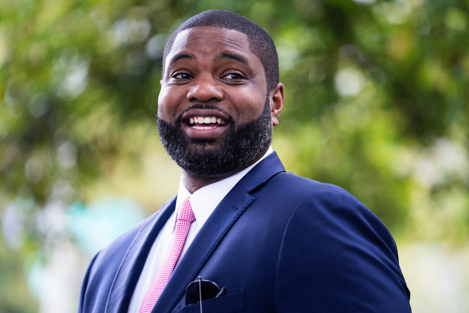 Byron Donalds, with Trump endorsement, announces bid for governor