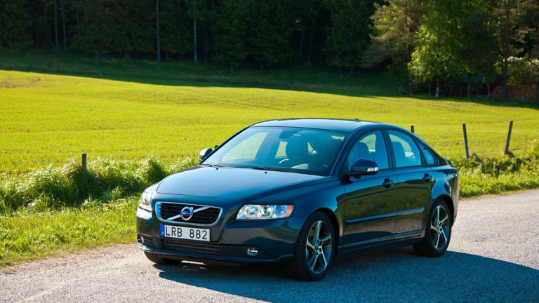 10 Classic Diesel-Powered Cars Worth Buying