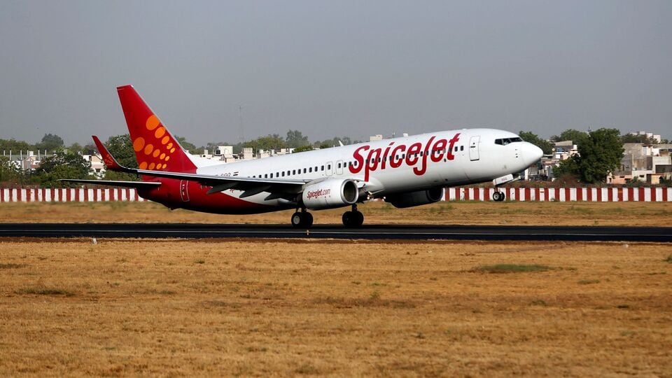 SpiceJet Q3 result: Budget airline flies back to black, earns profit of ...