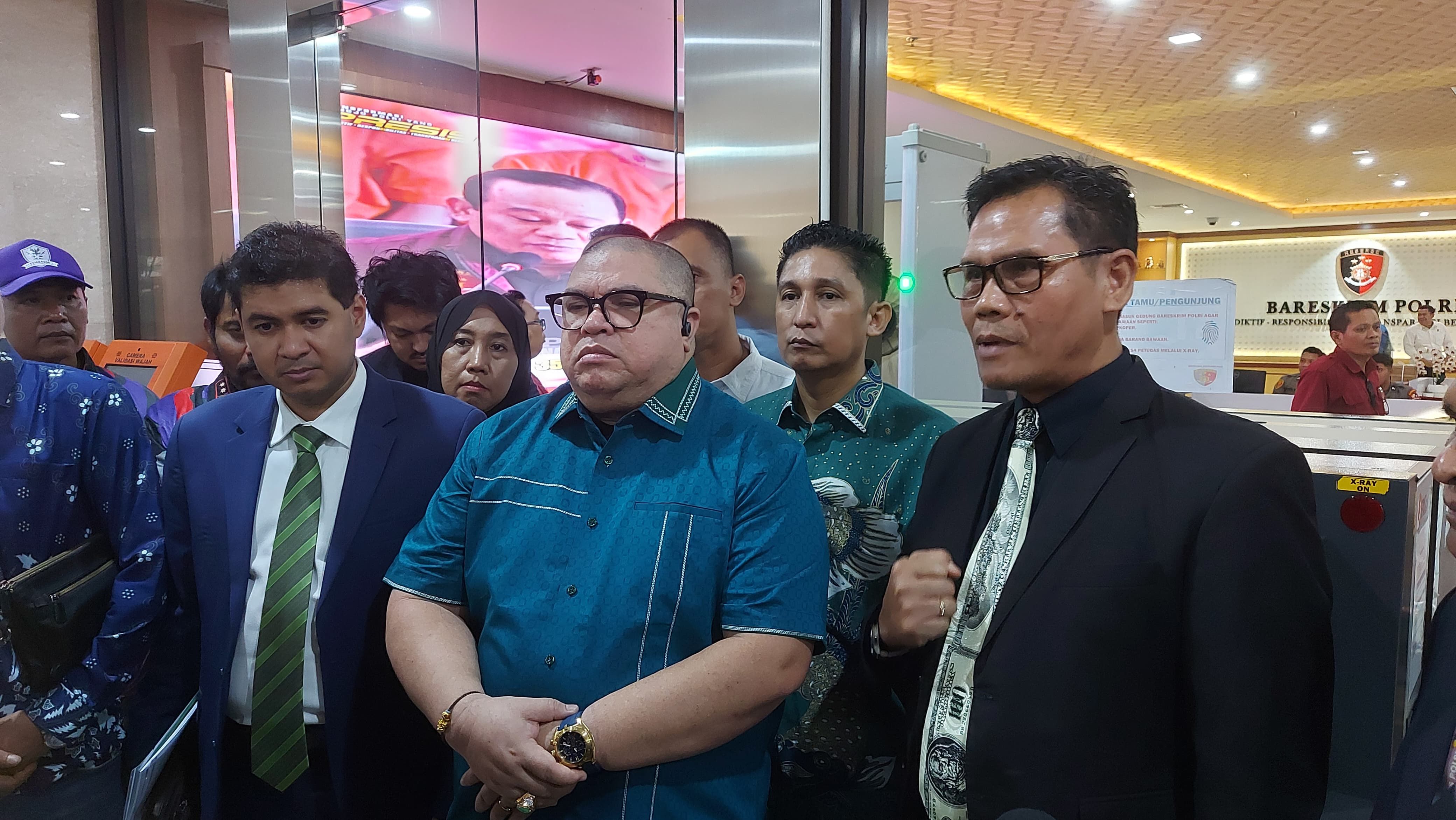 Buntut Ricuh Sidang dengan Hotman Paris, Razman Nasution dan Firdaus ...