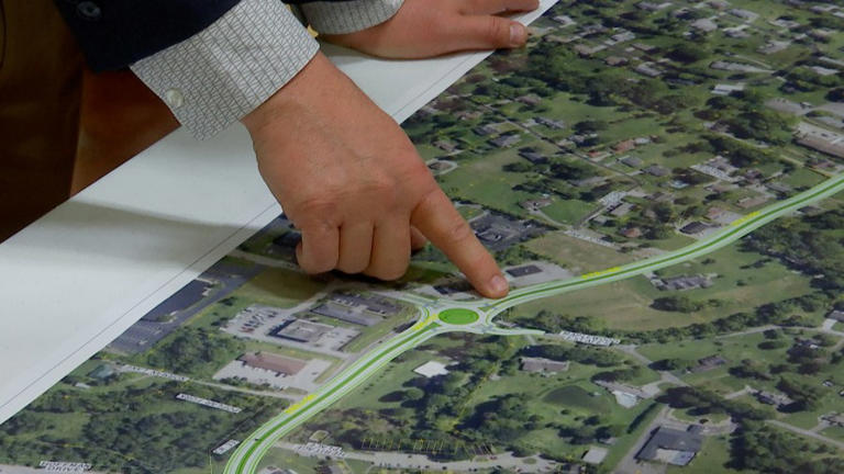 Public weighs in on Teays Valley Road widening project