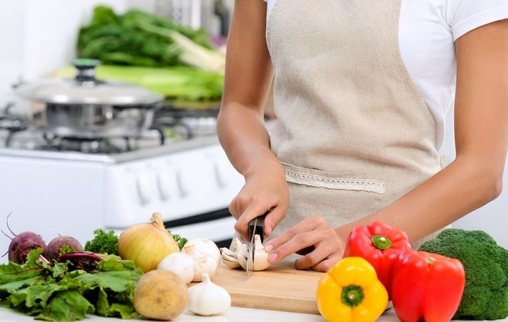 Apakah Mencicipi Masakan Bisa Batalkan Puasa? Ini Kata Ulama