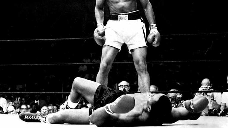 On This Day: Muhammad Ali Beats Sonny Liston To Become The Heavyweight ...