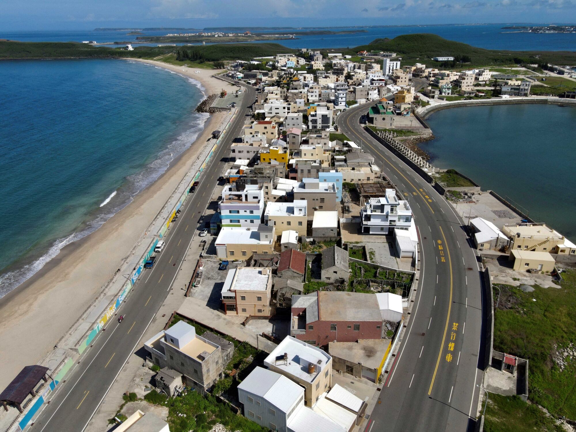 Taiwan Detains Eight Chinese After Undersea Cable Severed