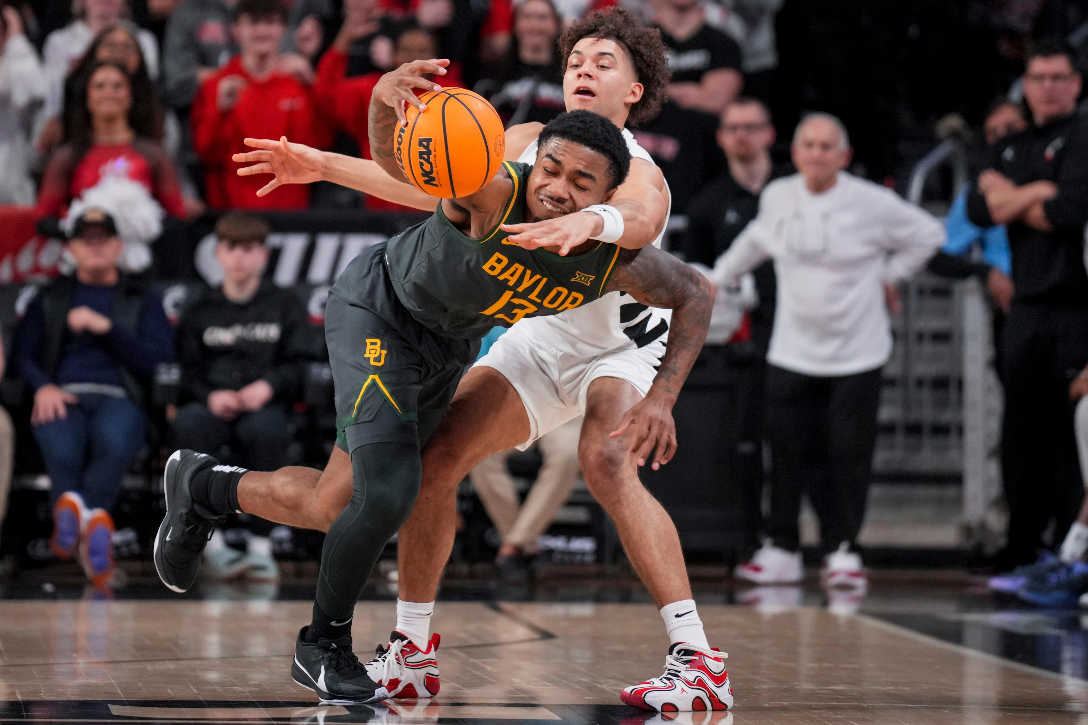 Dan Skillings Jr. departs Cincinnati Bearcats basketball for Big 12 ...