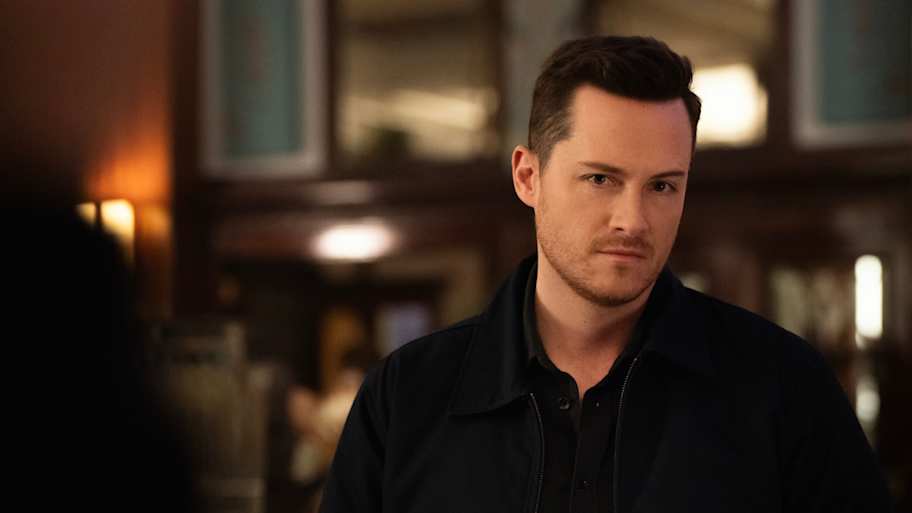 Agent Quinn had to choose between her brother and Mitchell in FBI ...