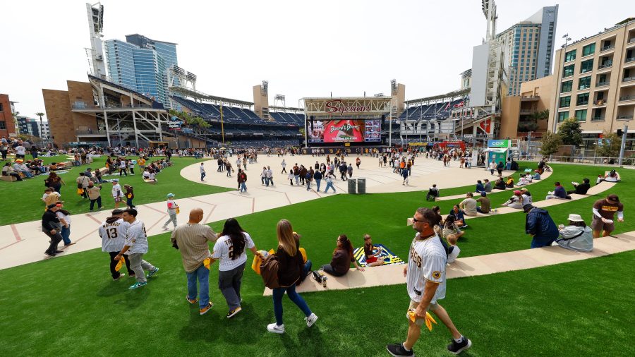 Concerts happening in Gallagher Square this summer