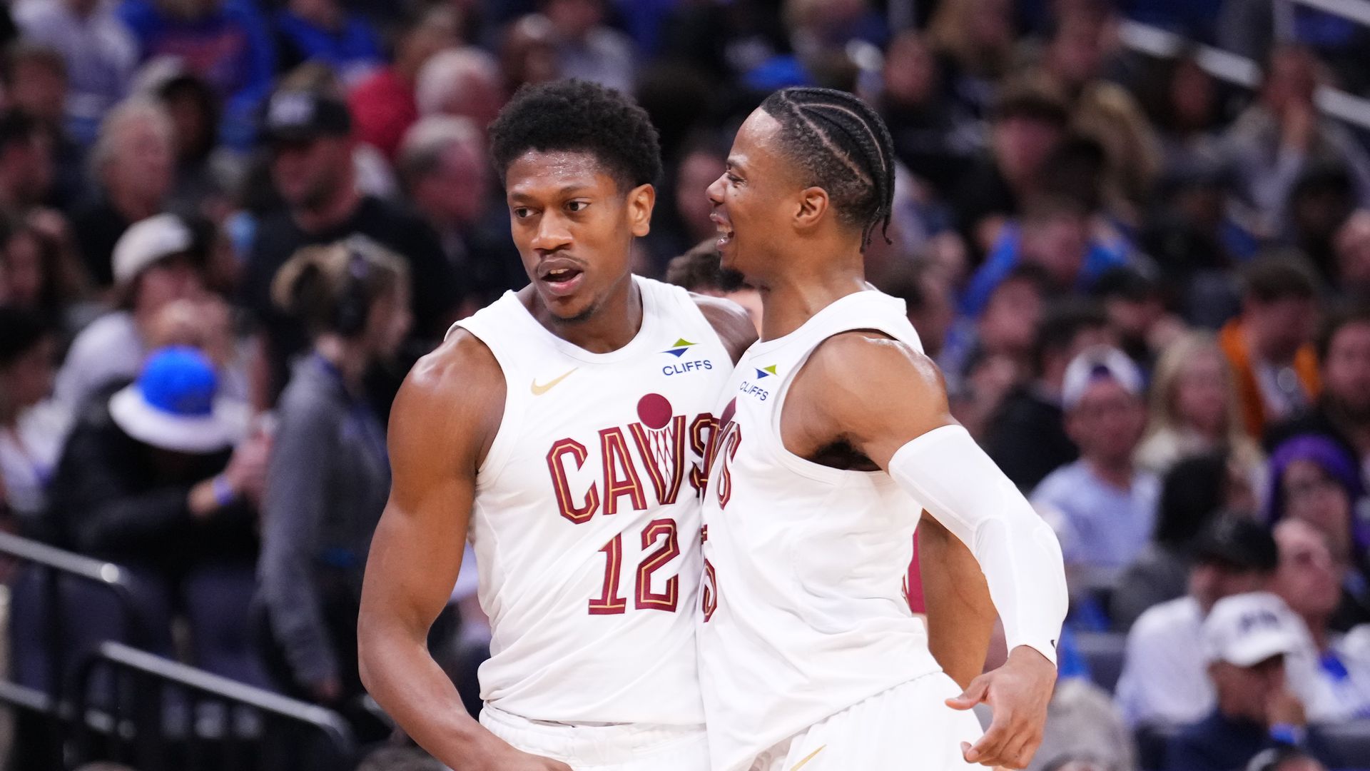 Cavs shellack Magic 122-82 with complete team effort