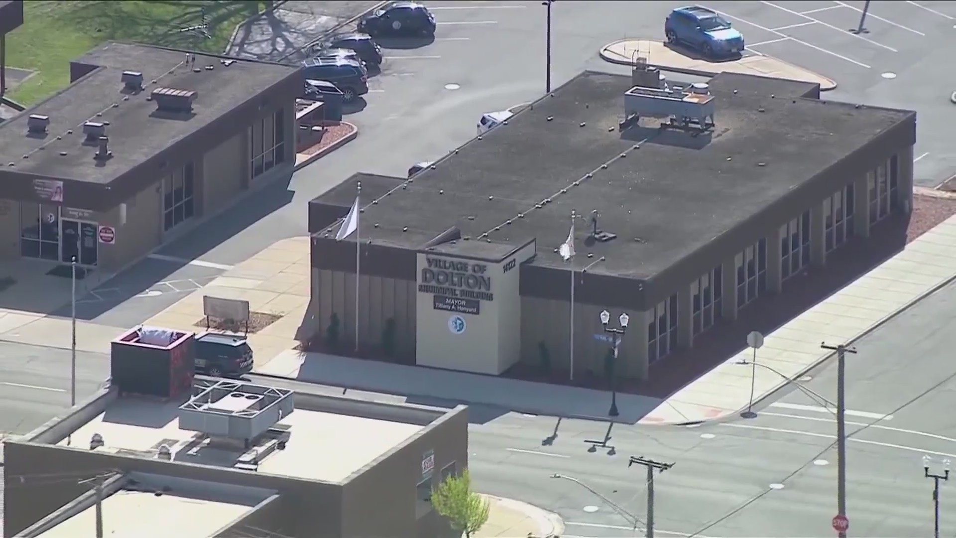 Dolton Trustee Jason House beats Incumbent Mayor Tiffany Henyard by ...