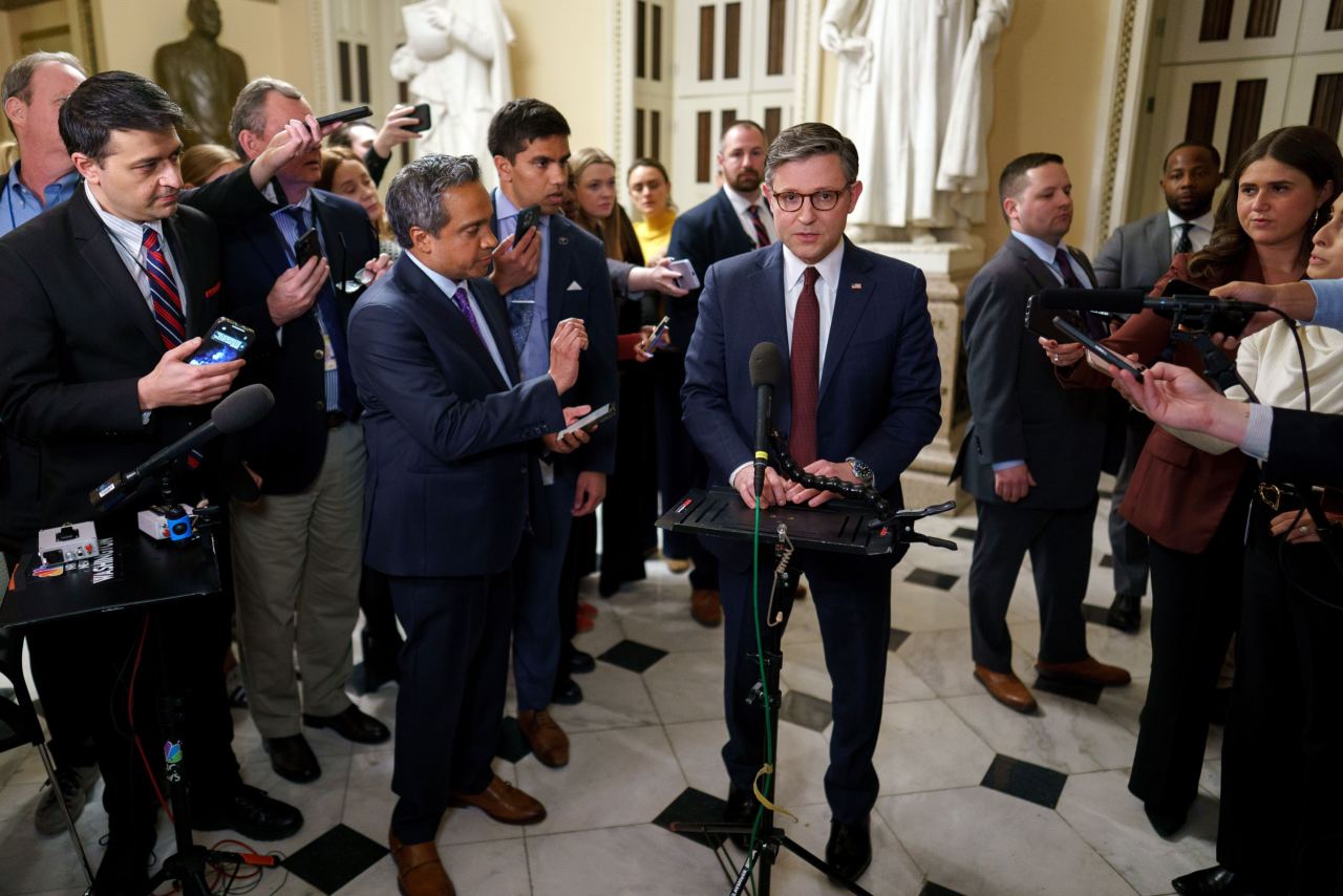 House Passes GOP Budget Plan as Holdouts Relent