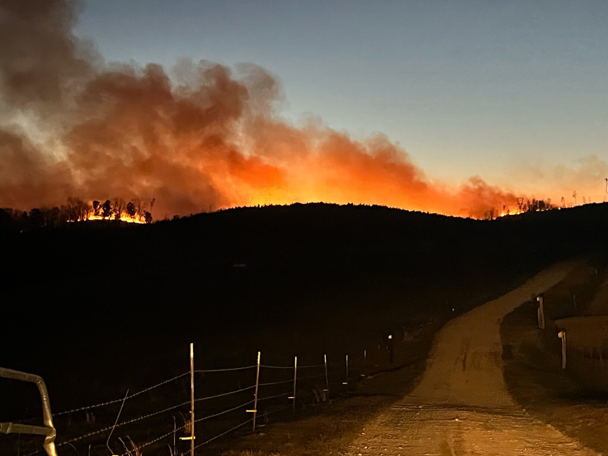 Two structures damaged, no injuries in Calhoun Co. woods fire