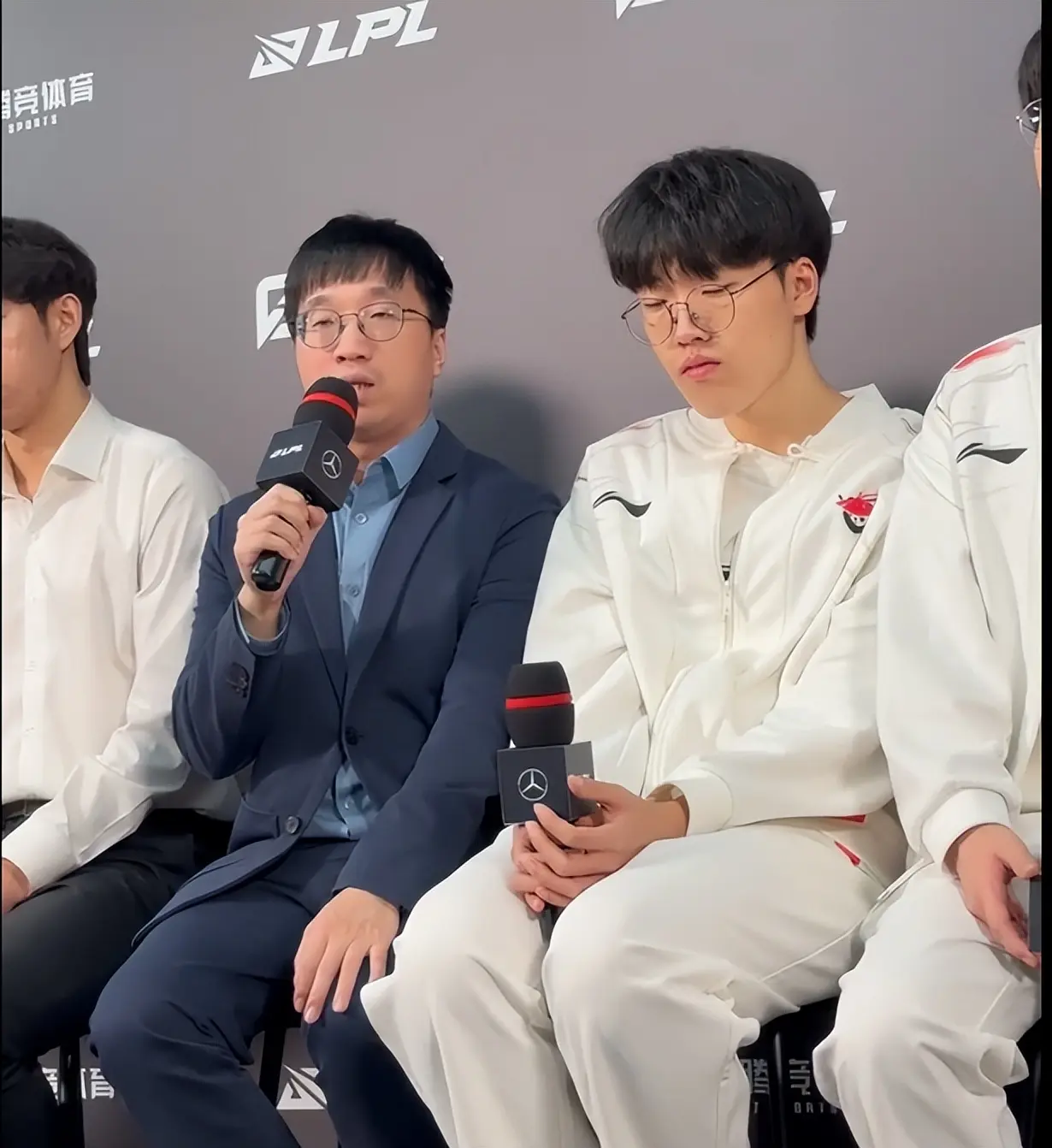 AL 3-2 JDG晋级，Tabe预测决赛打BLG！外网玩家请愿让拳头CEO下台